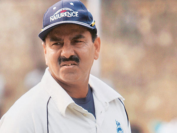 When Manoj Prabhakar was forced to bowl spin against Sri Lanka ...